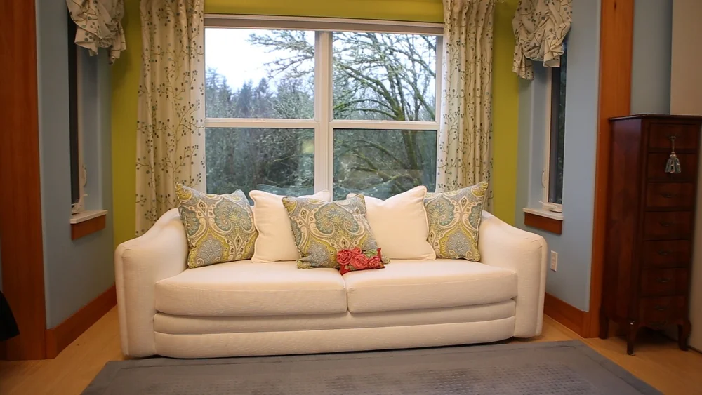 Drapes vs. Curtains: Difference Between Drapes and Curtains — Adrette ...