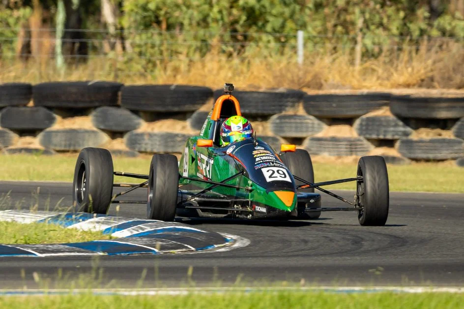 CHE Racing Team ready to take advantage in National Formula Ford Series ...