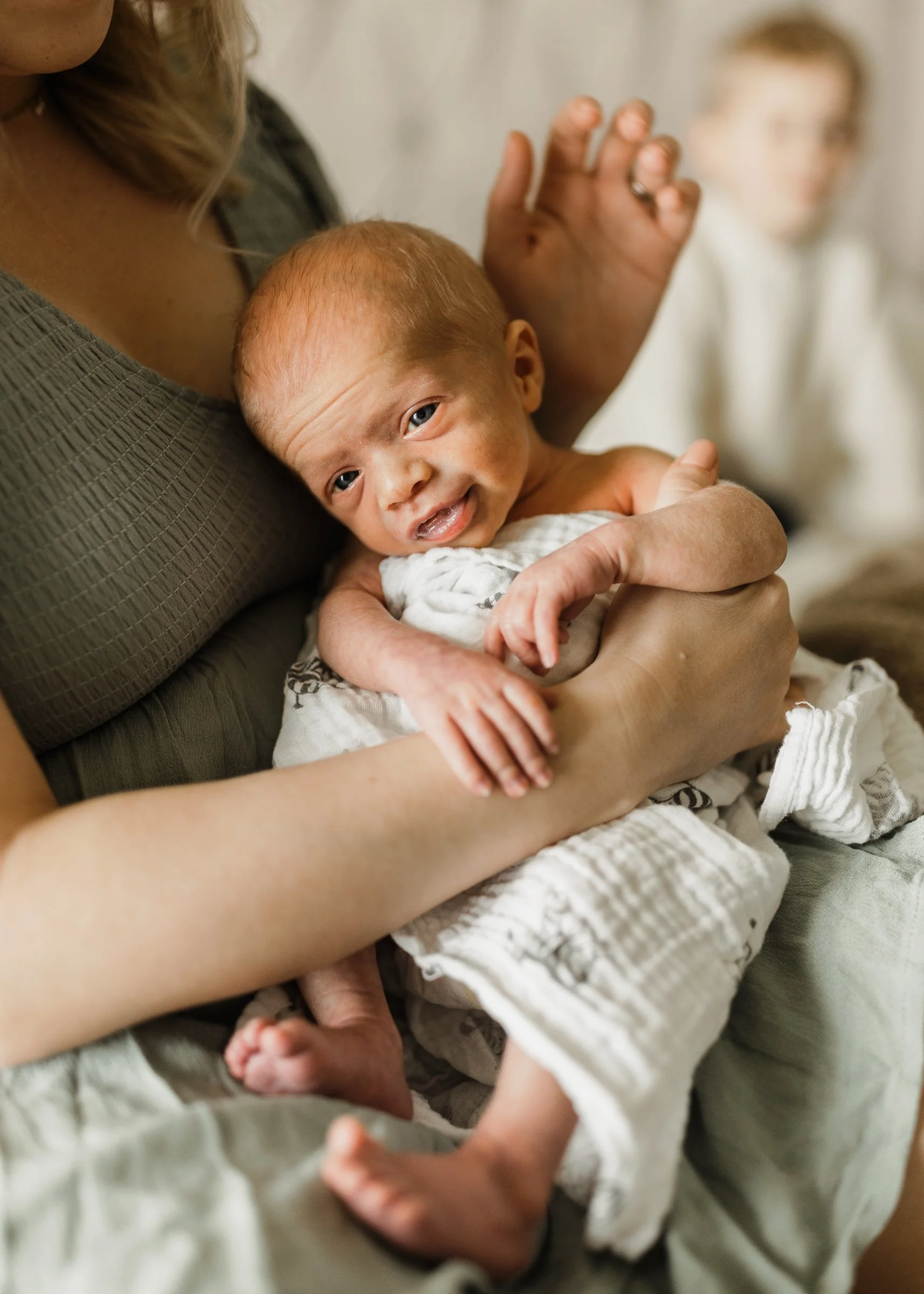 Welcome to the World, Sawyer: A Newborn Session in Bend, Oregon — Bend ...