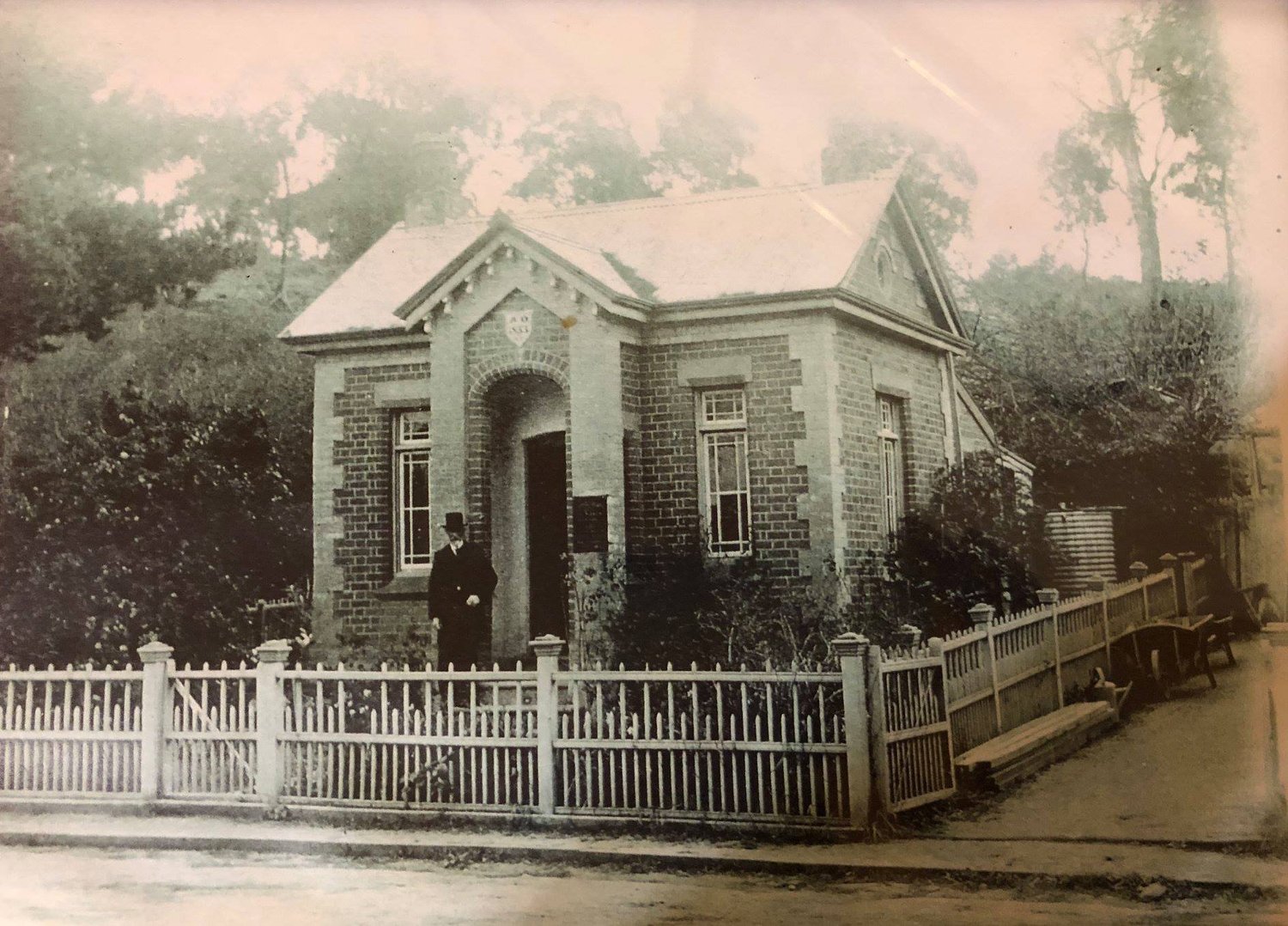 CASTLEMAINE CEMETERY