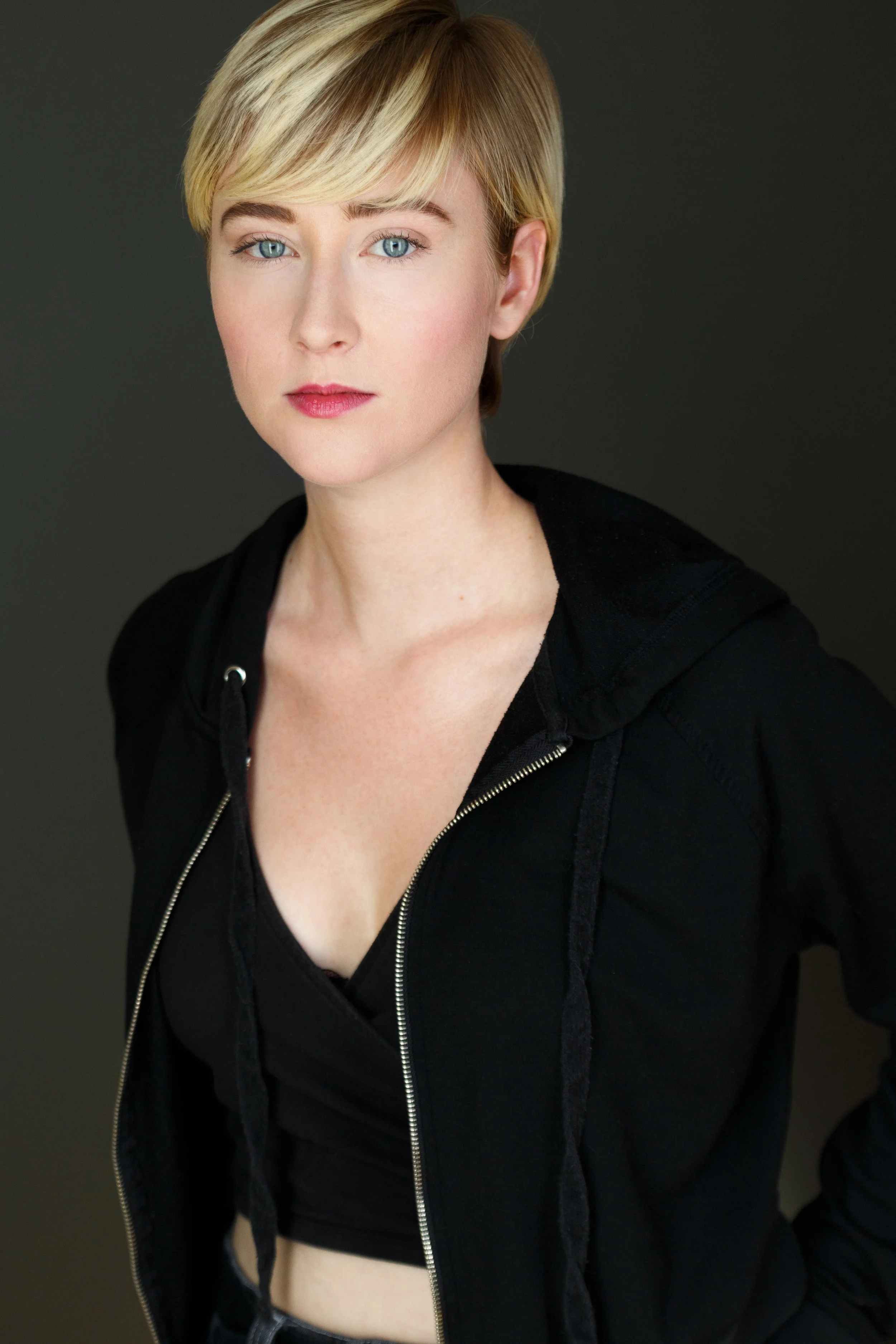 Headshots + Resume — Mari Blake