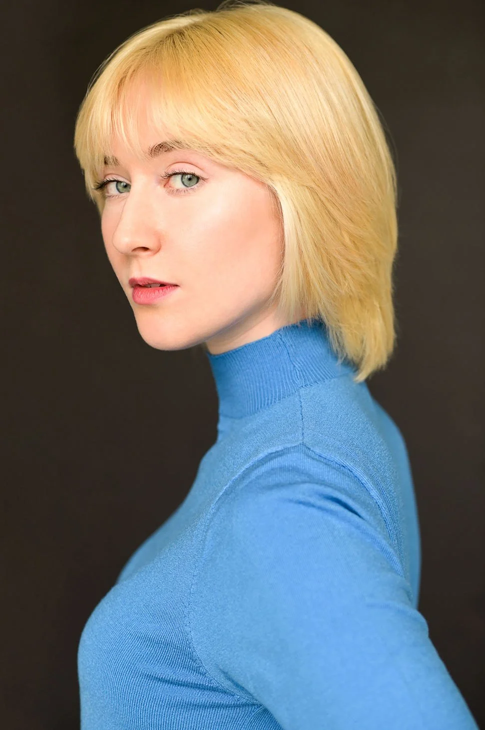 Headshots + Resume — Mari Blake