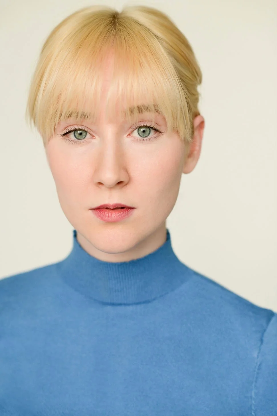 Headshots + Resume — Mari Blake