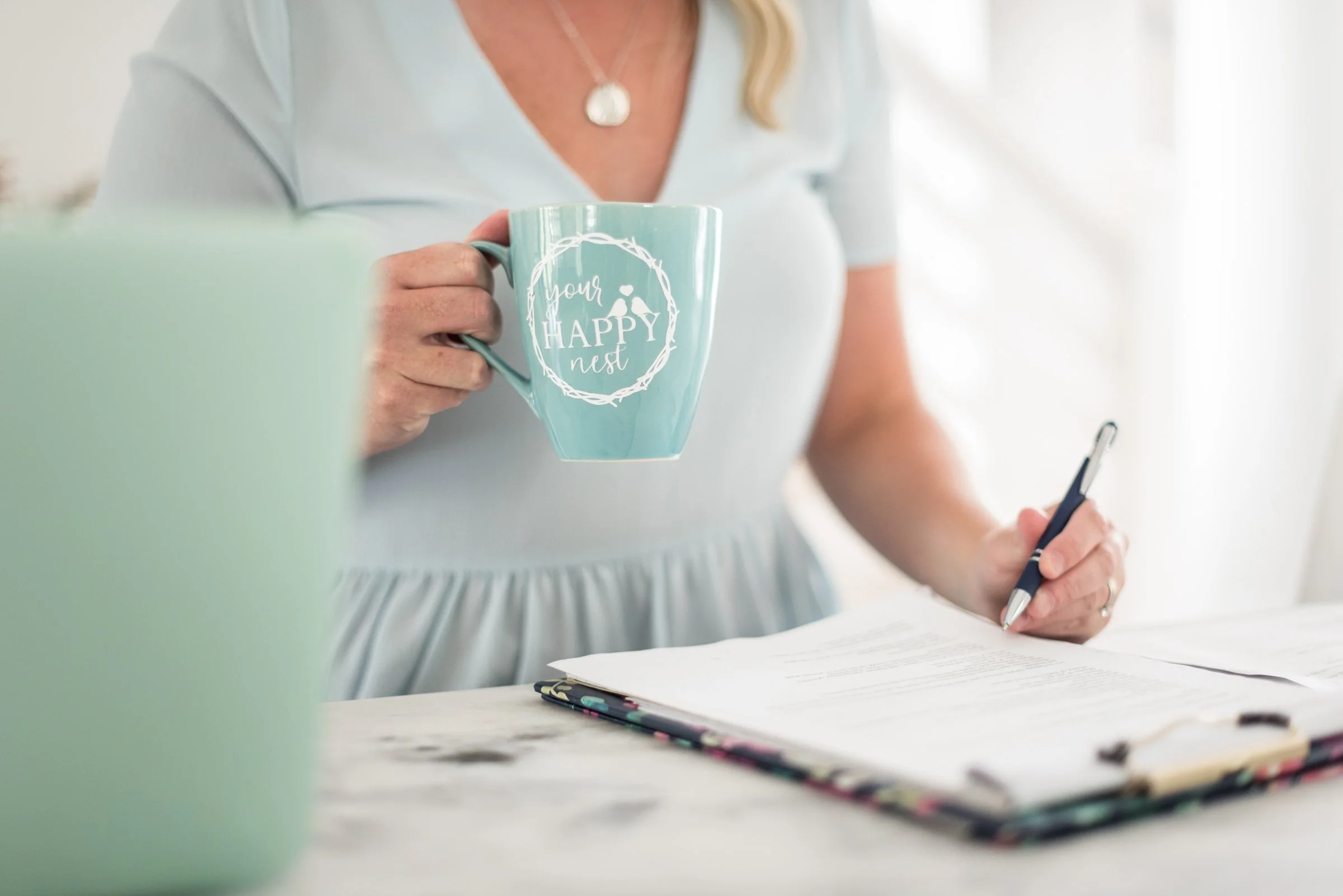 What is the Difference Between a Family Assistant and Household Manager ...