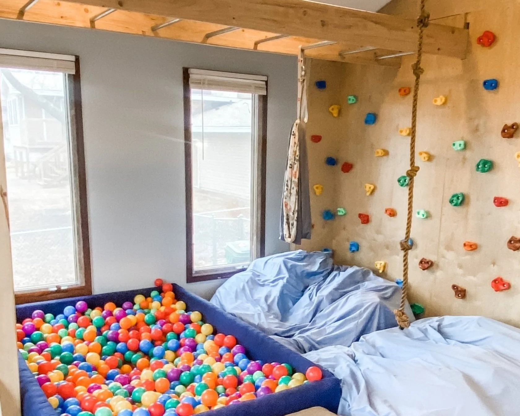 Space Transformatioms — SENSE-ational Spaces