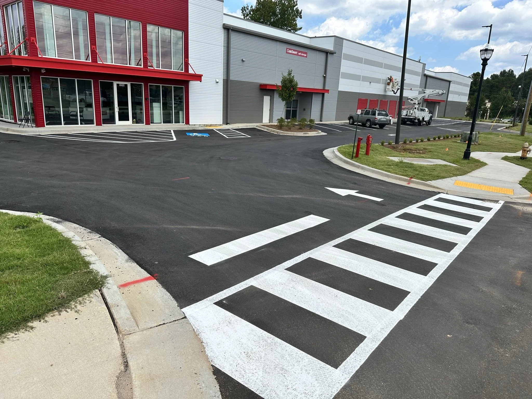 Line Worx Striping & Sealcoating LLC