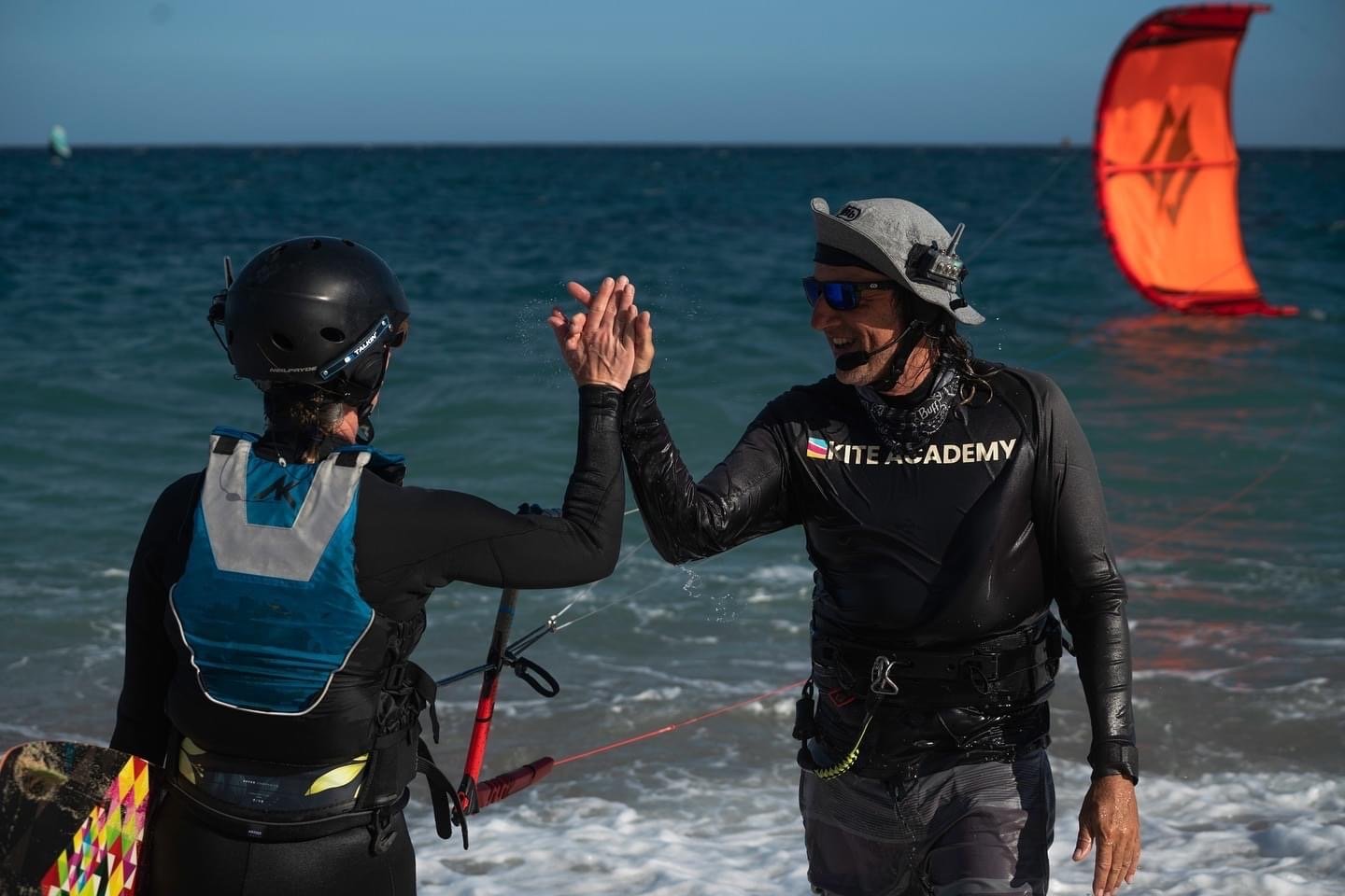 Kiteboarding Lessons — Kite Academy | Learn Kiteboarding/ Kitesurfing