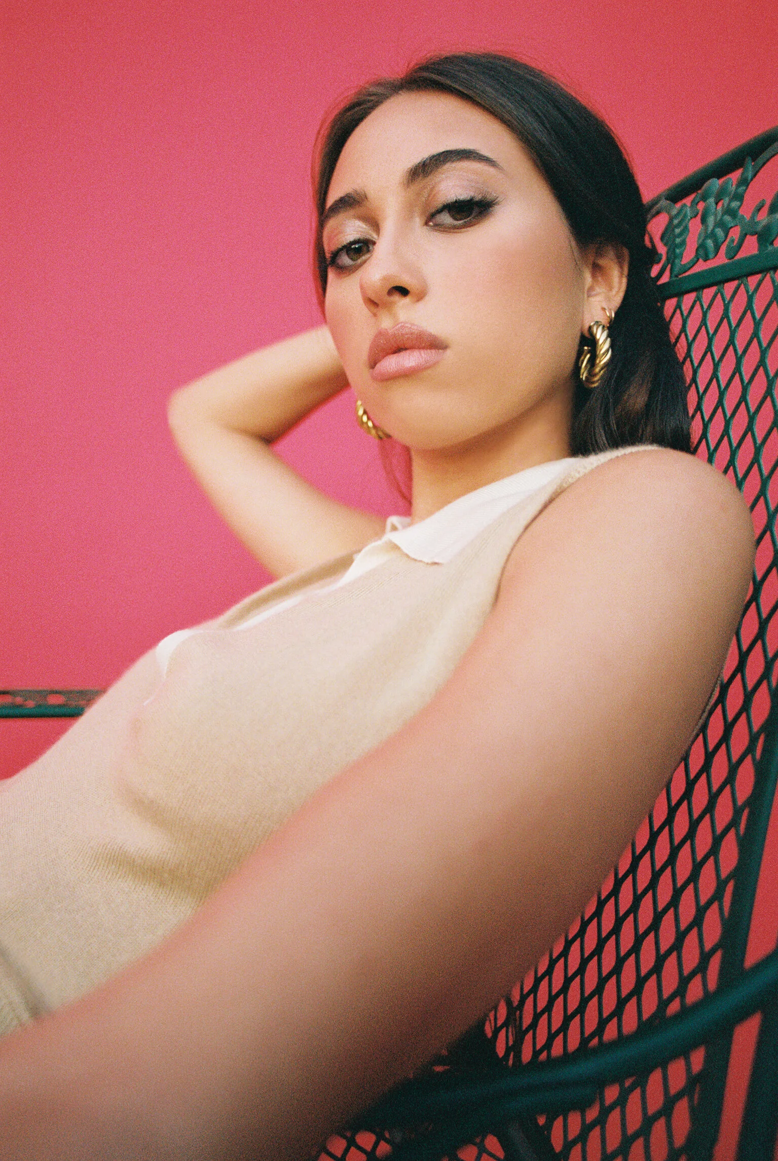 Sofía Valdés: A Panamanian Singer-Songwriter Crafting Melodies From ...