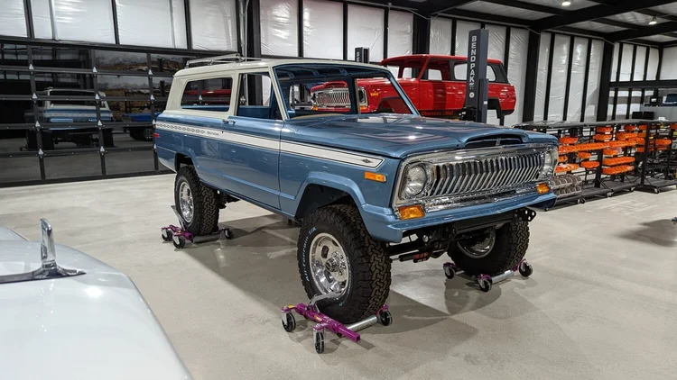 Handcrafted Vintage Jeep and Classic Luxury Car Restoration | Vigilante4x4