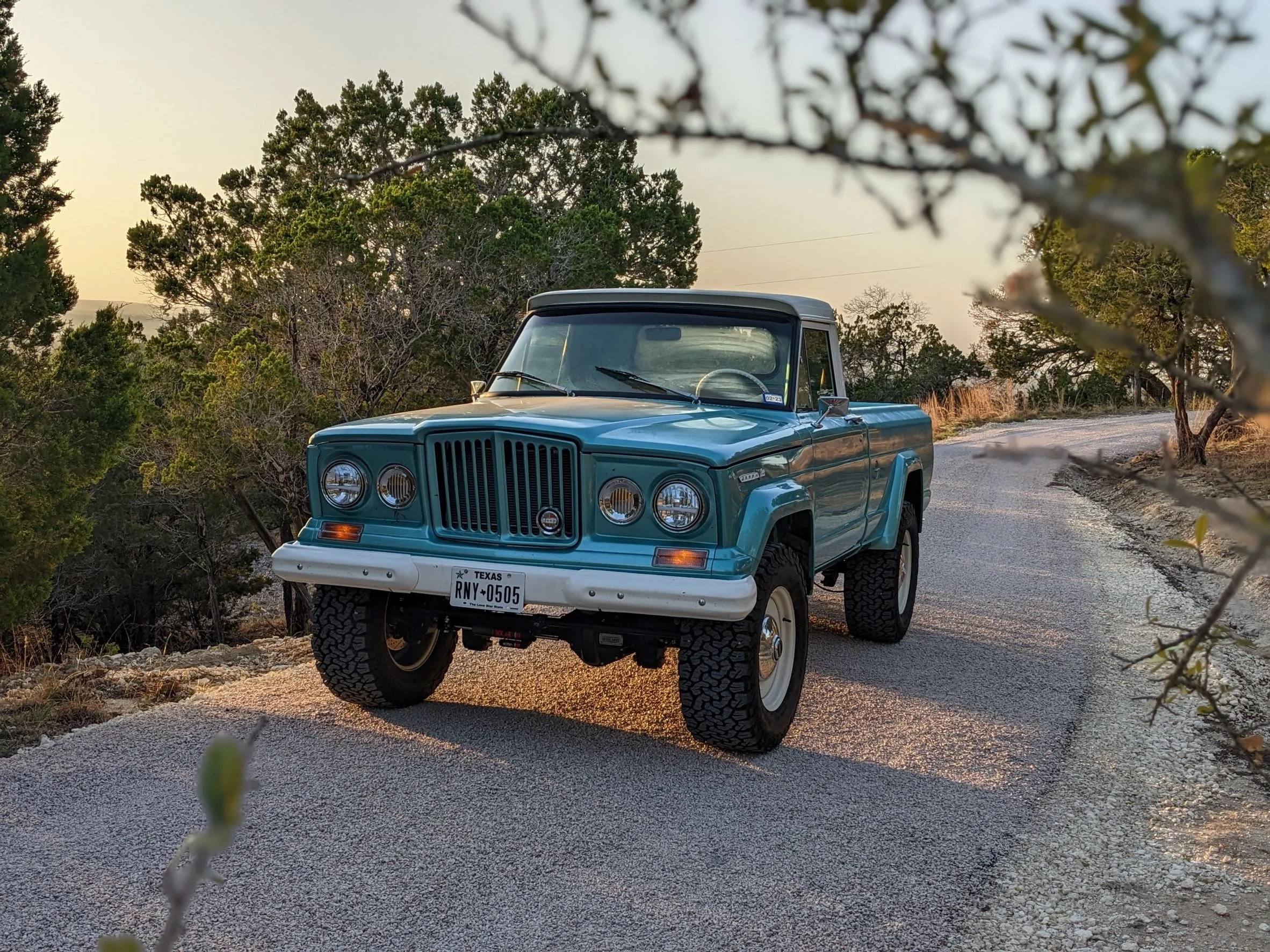 Old Jeep Gladiator
