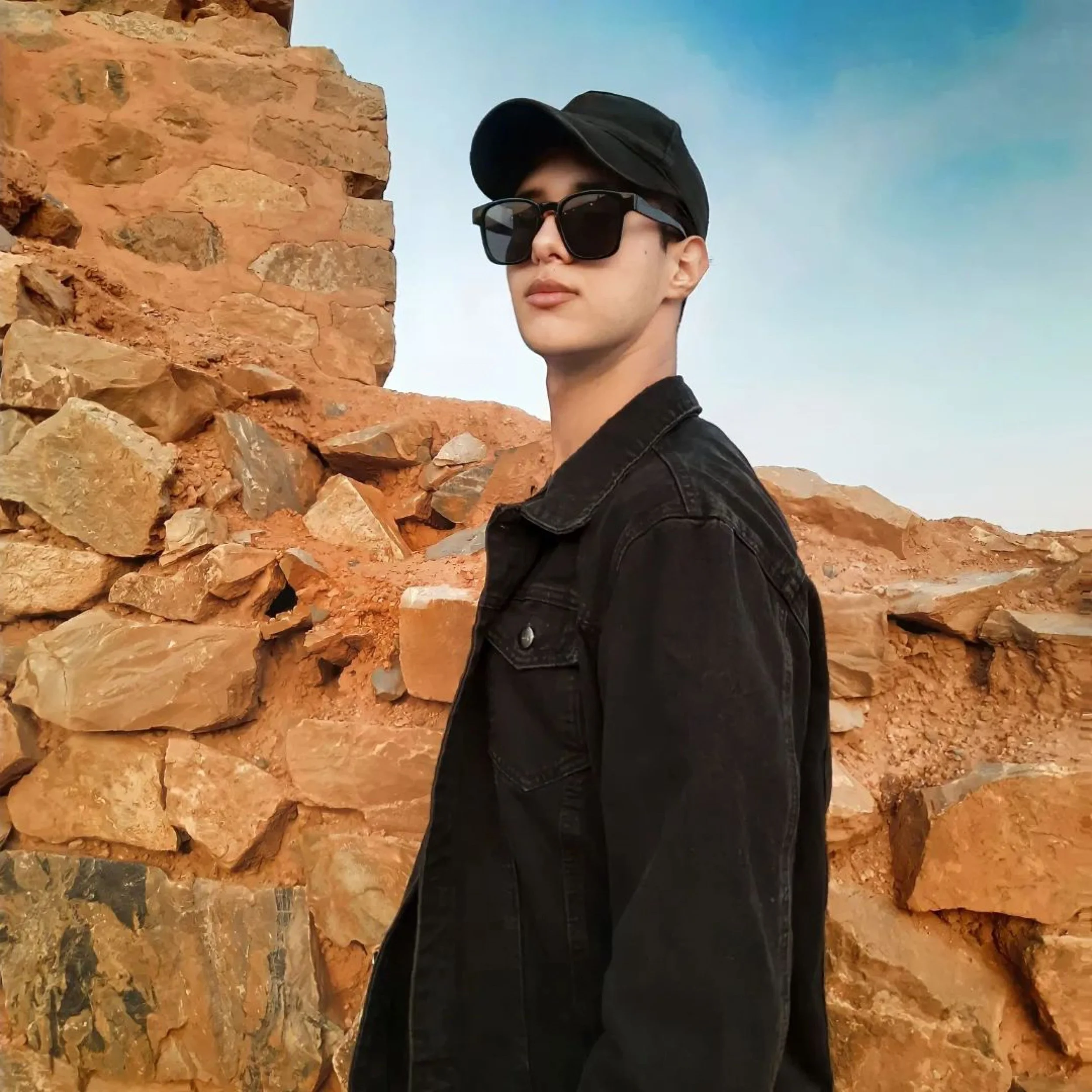 Why Wayfarer Sunglasses are A Classic Sunglass Style — V SHADES