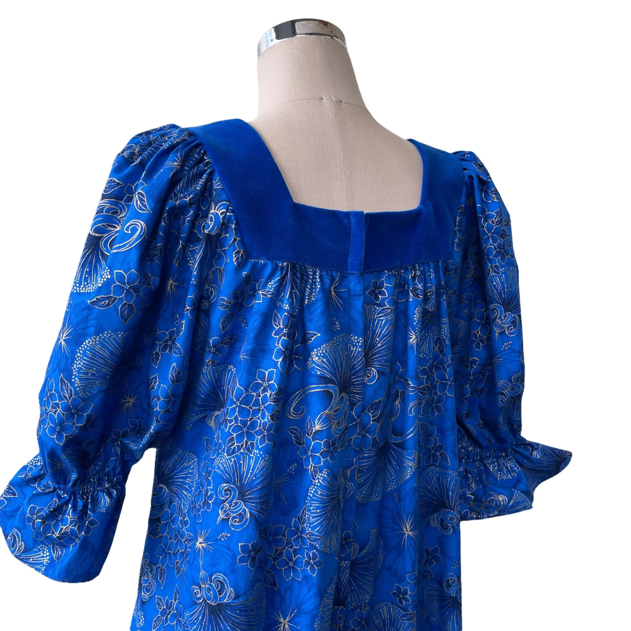 Hawaiian Hand Print Hibiscus Pattern Dress from Princess Kaiulani ...