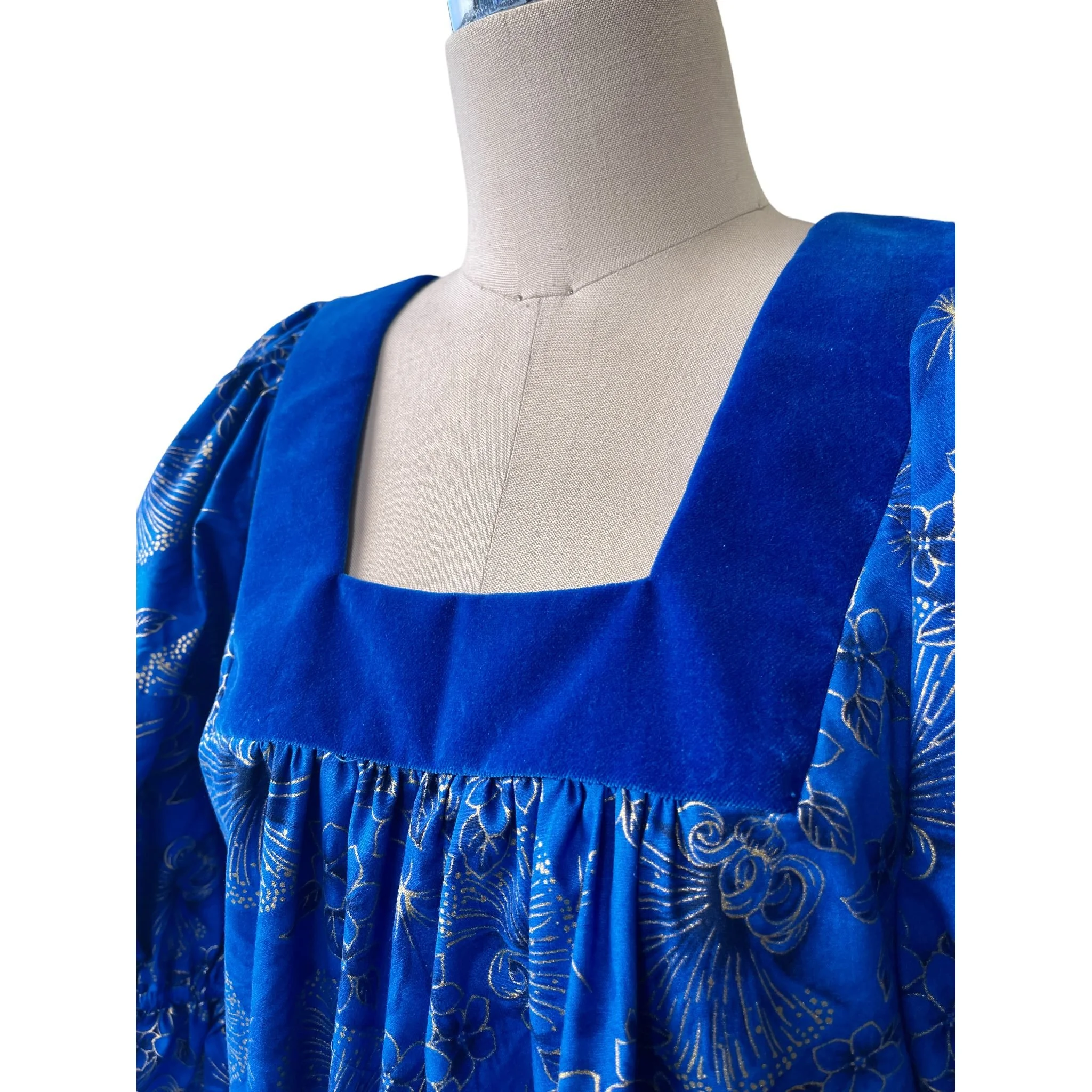 Hawaiian Hand Print Hibiscus Pattern Dress from Princess Kaiulani ...