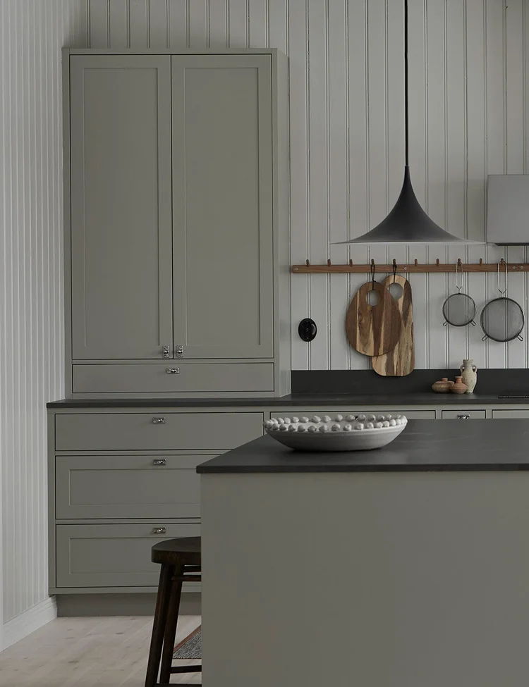 Håndmalt shakerkjøkken — Nordiska Kök