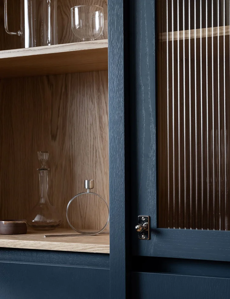 Display cabinets – elegant and functional kitchen storage — Nordiska Kök