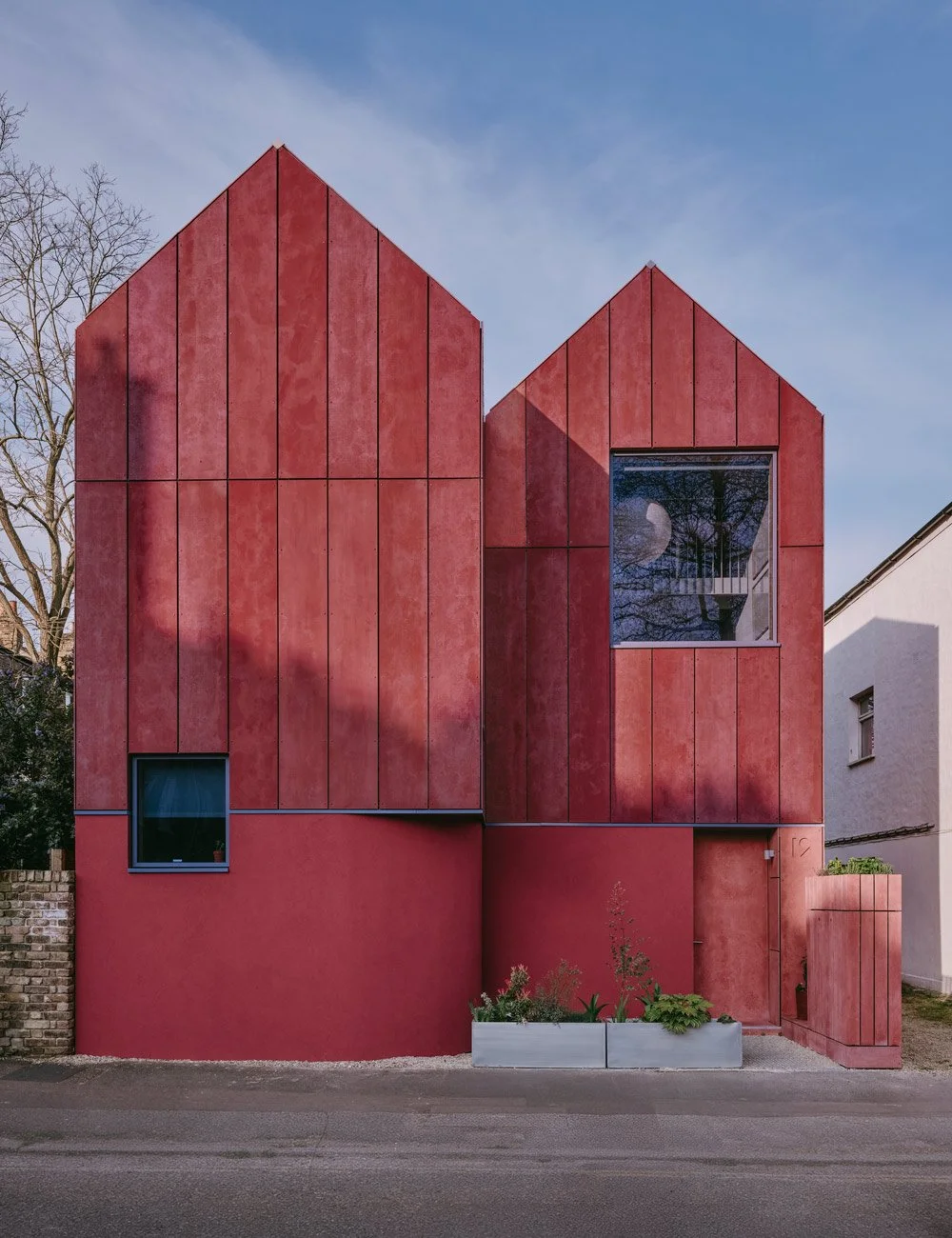 The Red Hackney Downs Kitchen From Grand Designs UK — Nordiska Kök