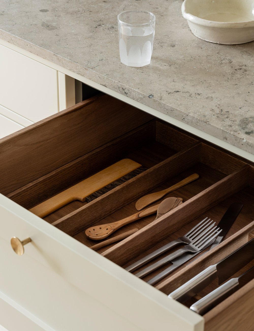 Cream Shaker Kitchen — Nordiska Kök