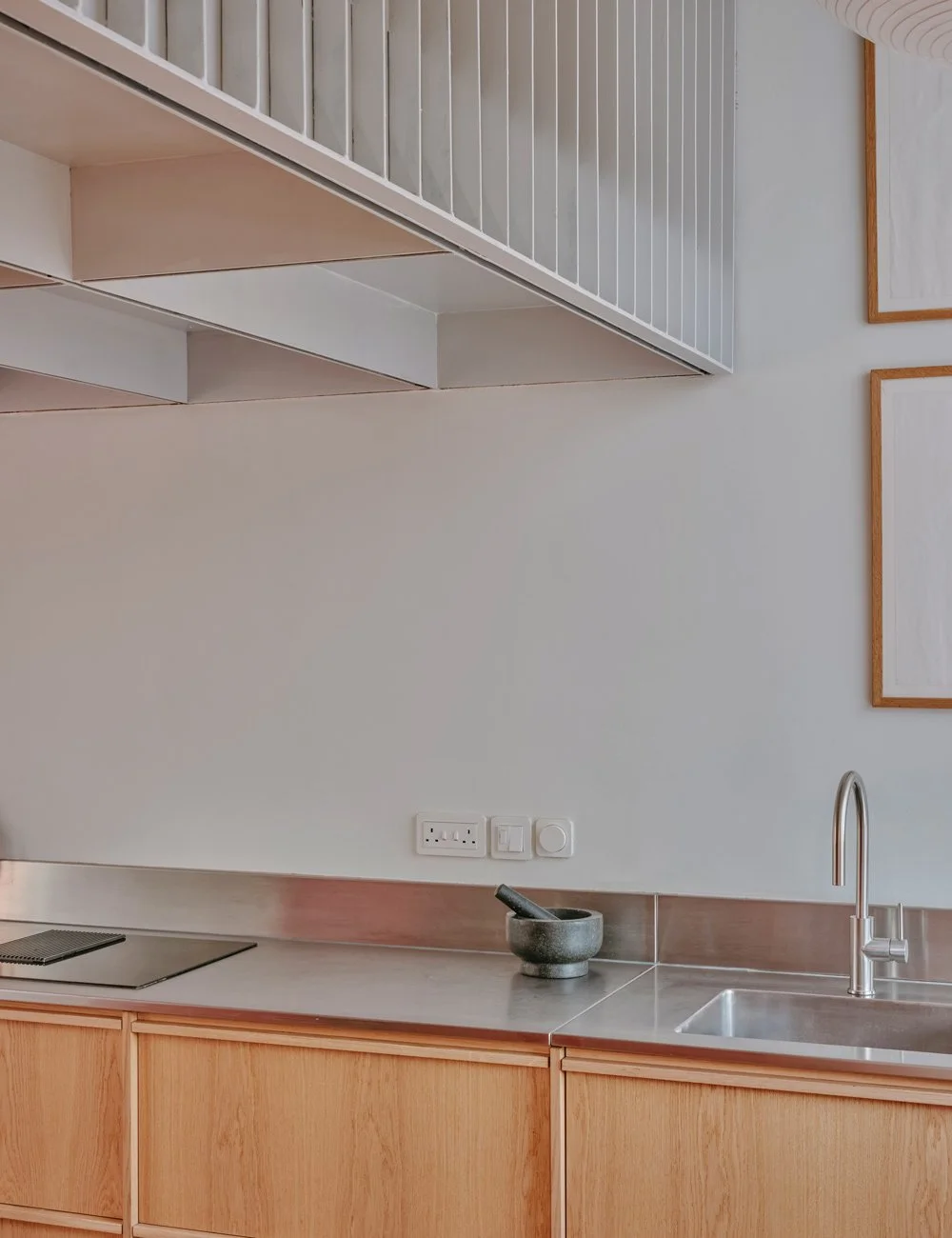 The Red Hackney Downs Kitchen From Grand Designs UK — Nordiska Kök