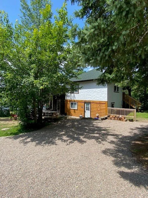 Cottages - Loon Lodge — Longmuir's Hidden Cove Cottages