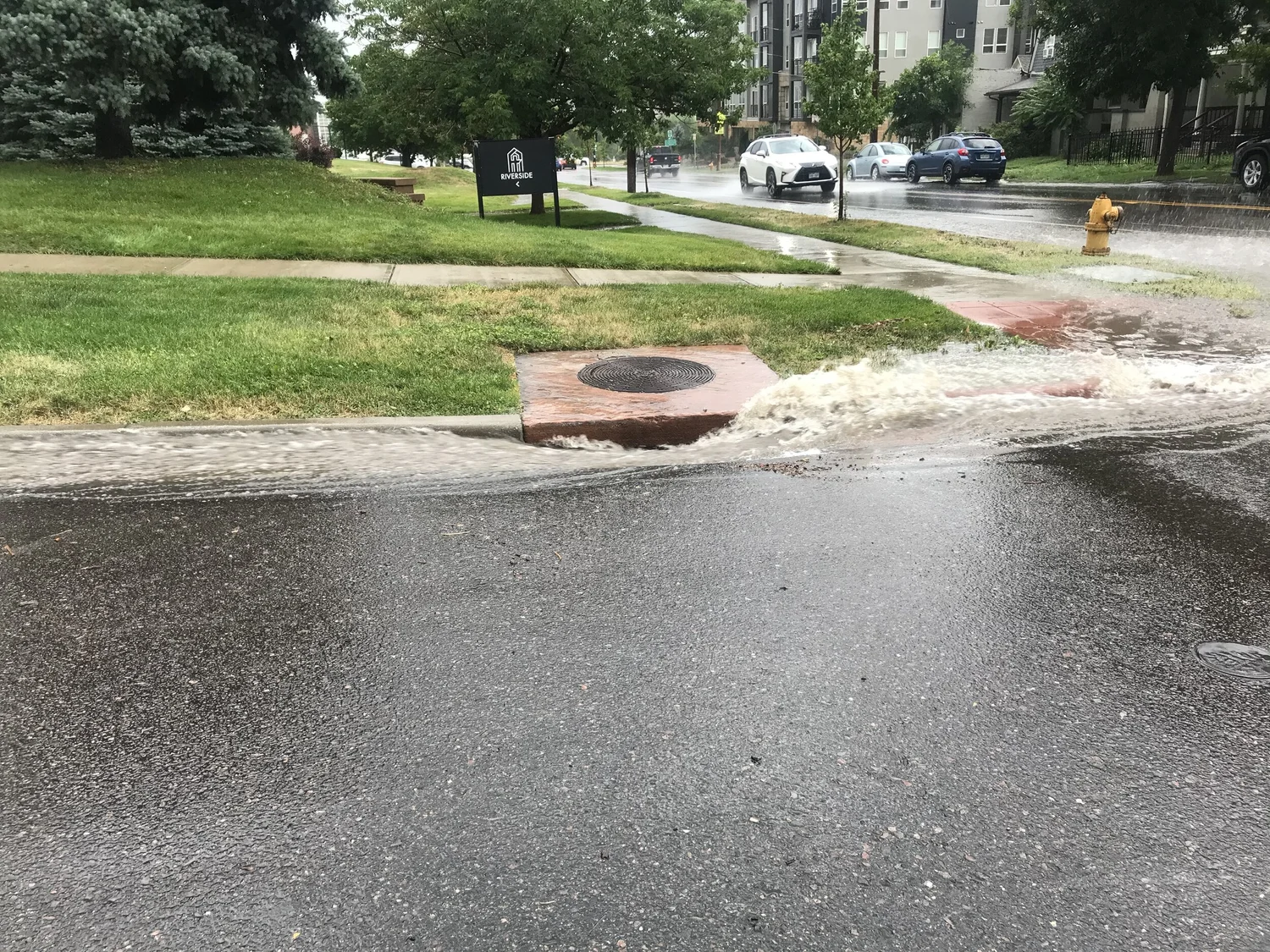 National Stormwater Quality Database — INT'L STORMWATER BMP DBASE