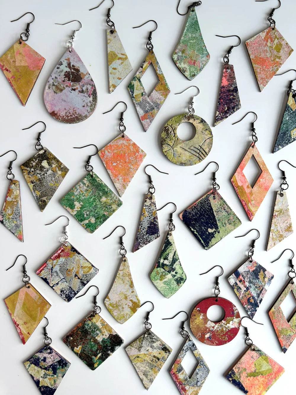 Artful Earrings - Gel Plate Course with Jennifer Tobin Art — Jennifer ...