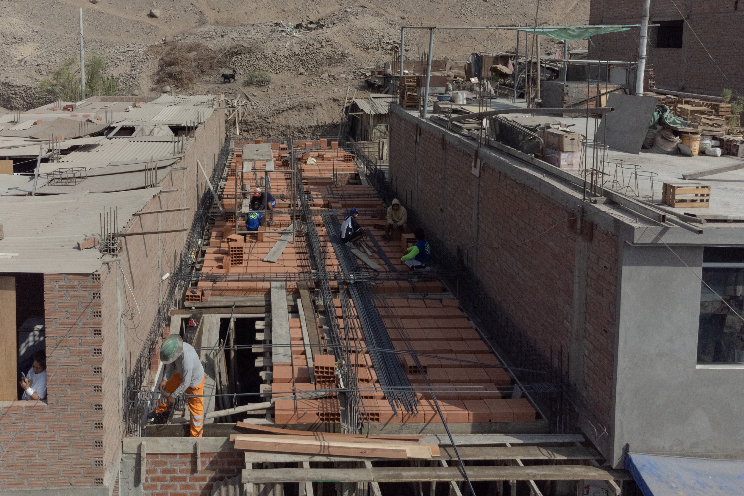 VIPRO building safe and secure homes in Peru