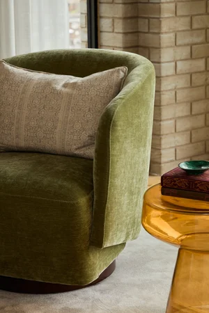 Graphite Square: ustralian Architecture Meets Parisian Interior | BoxNine7