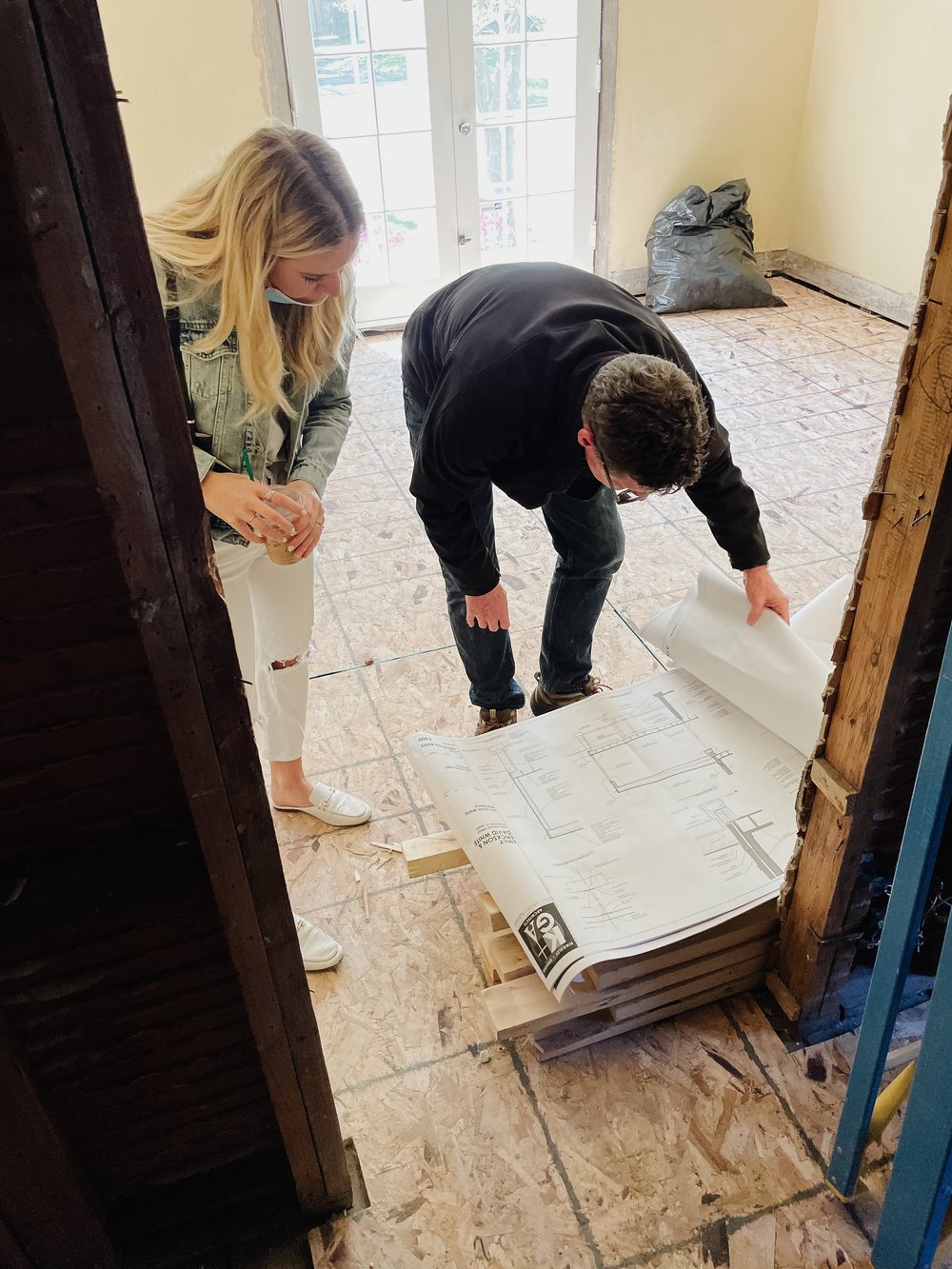 6 Tips for Hiring & Working With a Contractor | We're the Whites