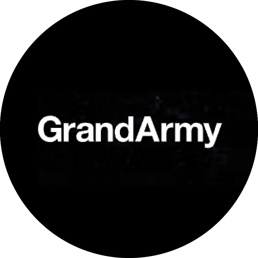 Mackenzie — creative/people