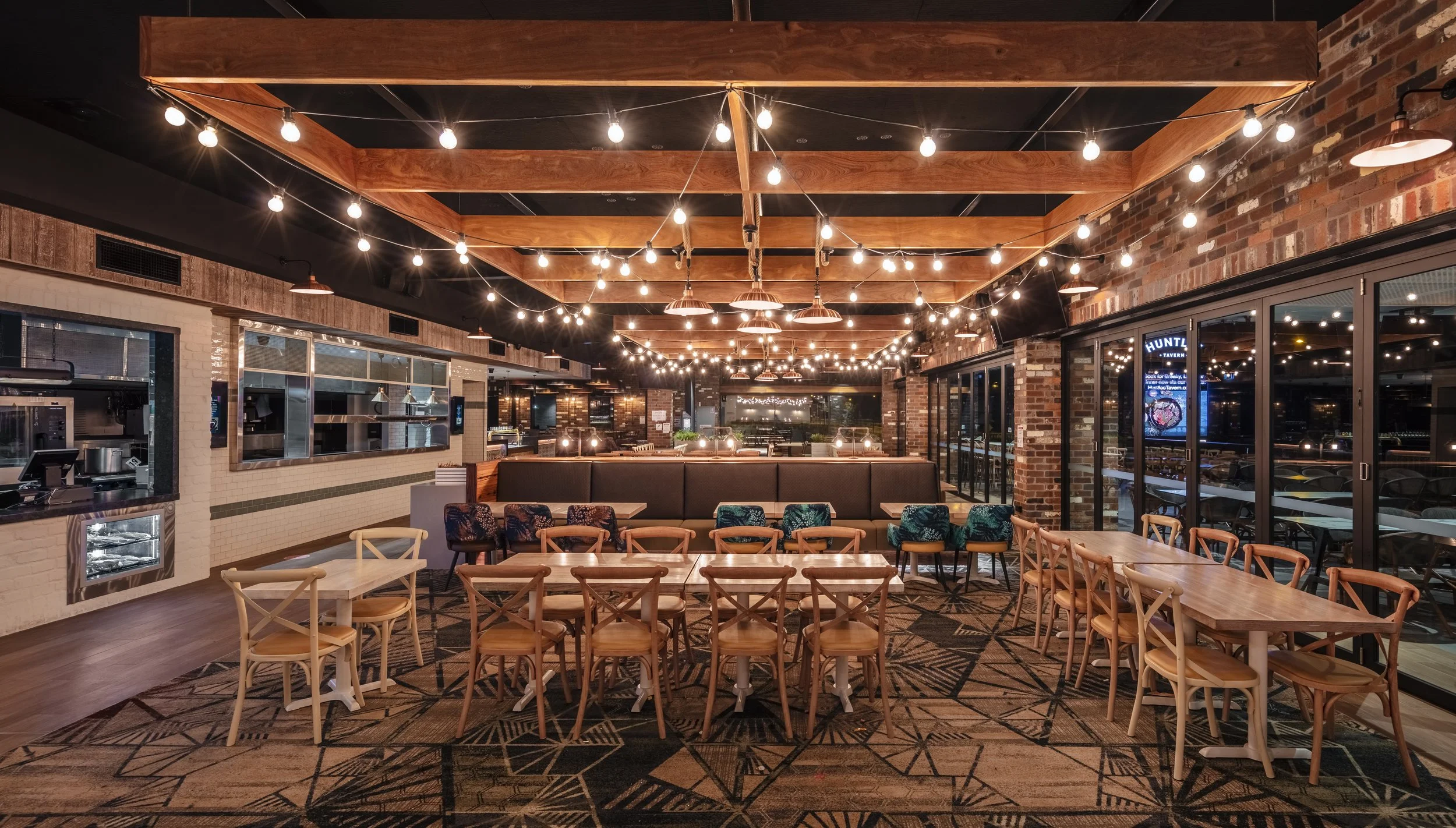 Pub, Sport & Live Music Hunter Valley - Huntlee Tavern