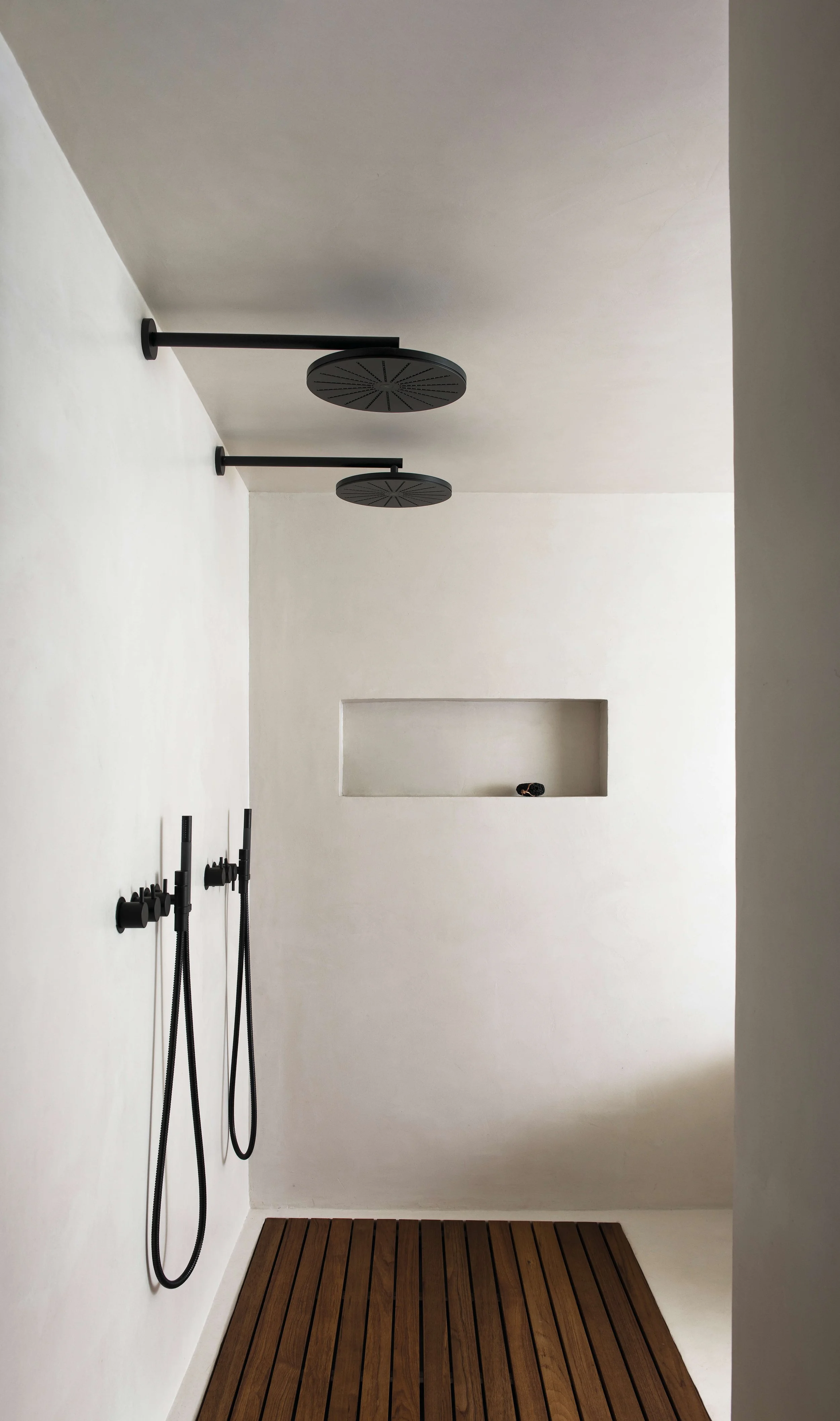 Decorative Plumbing Fixtures & Accessories | Fantasia Showroom ...