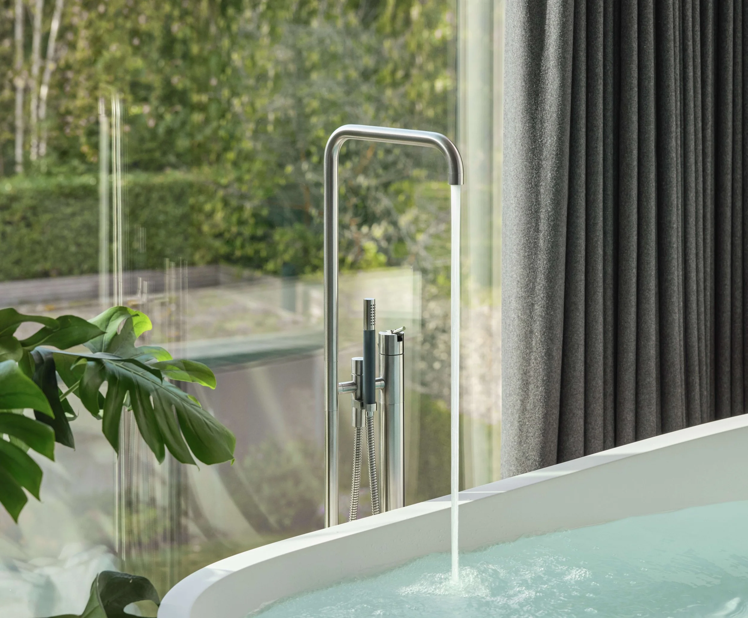 Decorative Plumbing Fixtures & Accessories | Fantasia Showroom ...
