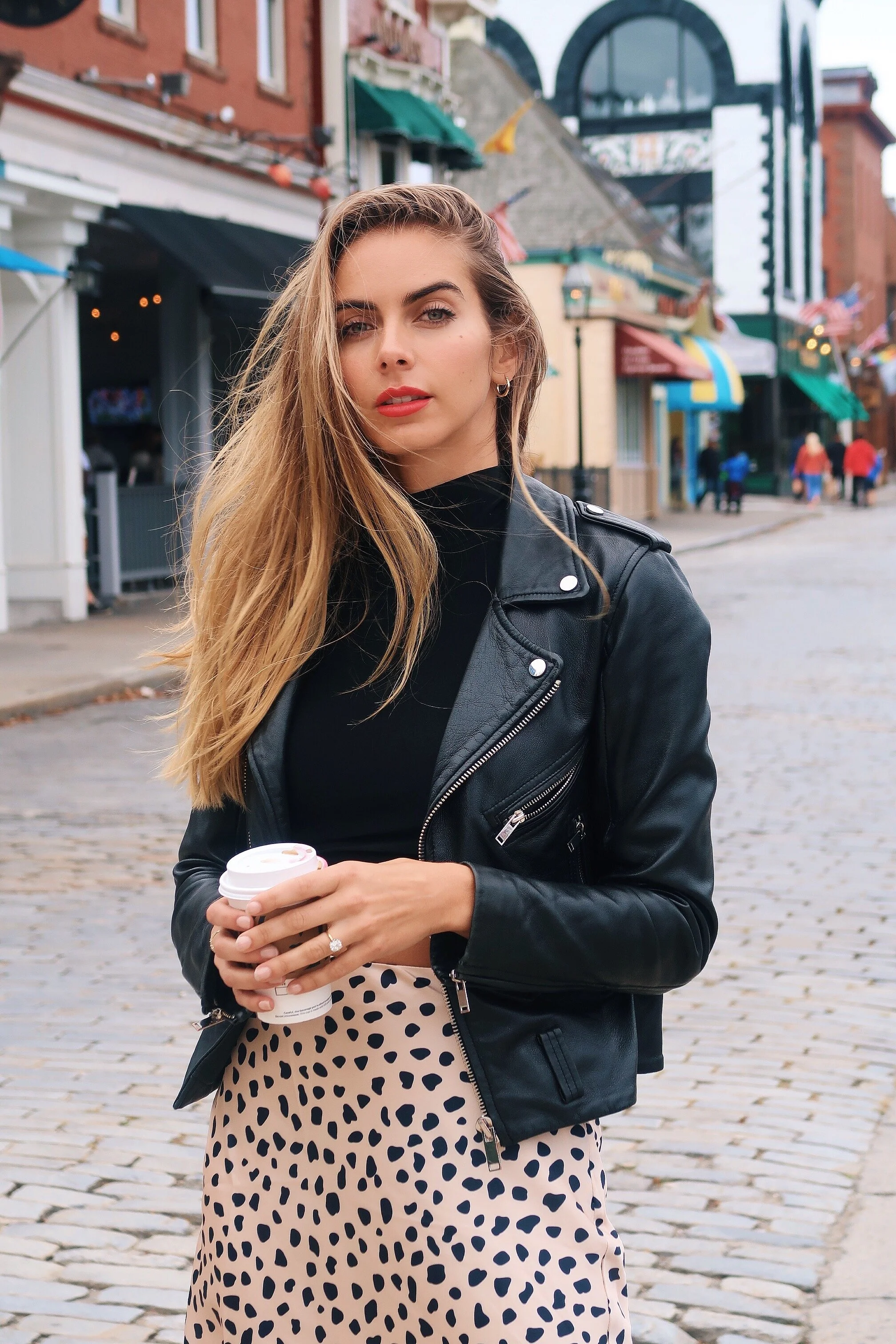 Tasha Courtney Official