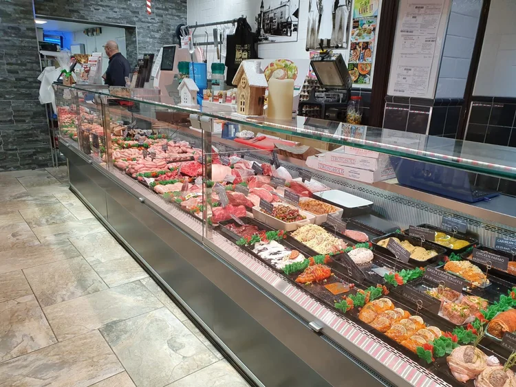 Muffs of Bromborough, Birkenhead — Creative Retail Solutions