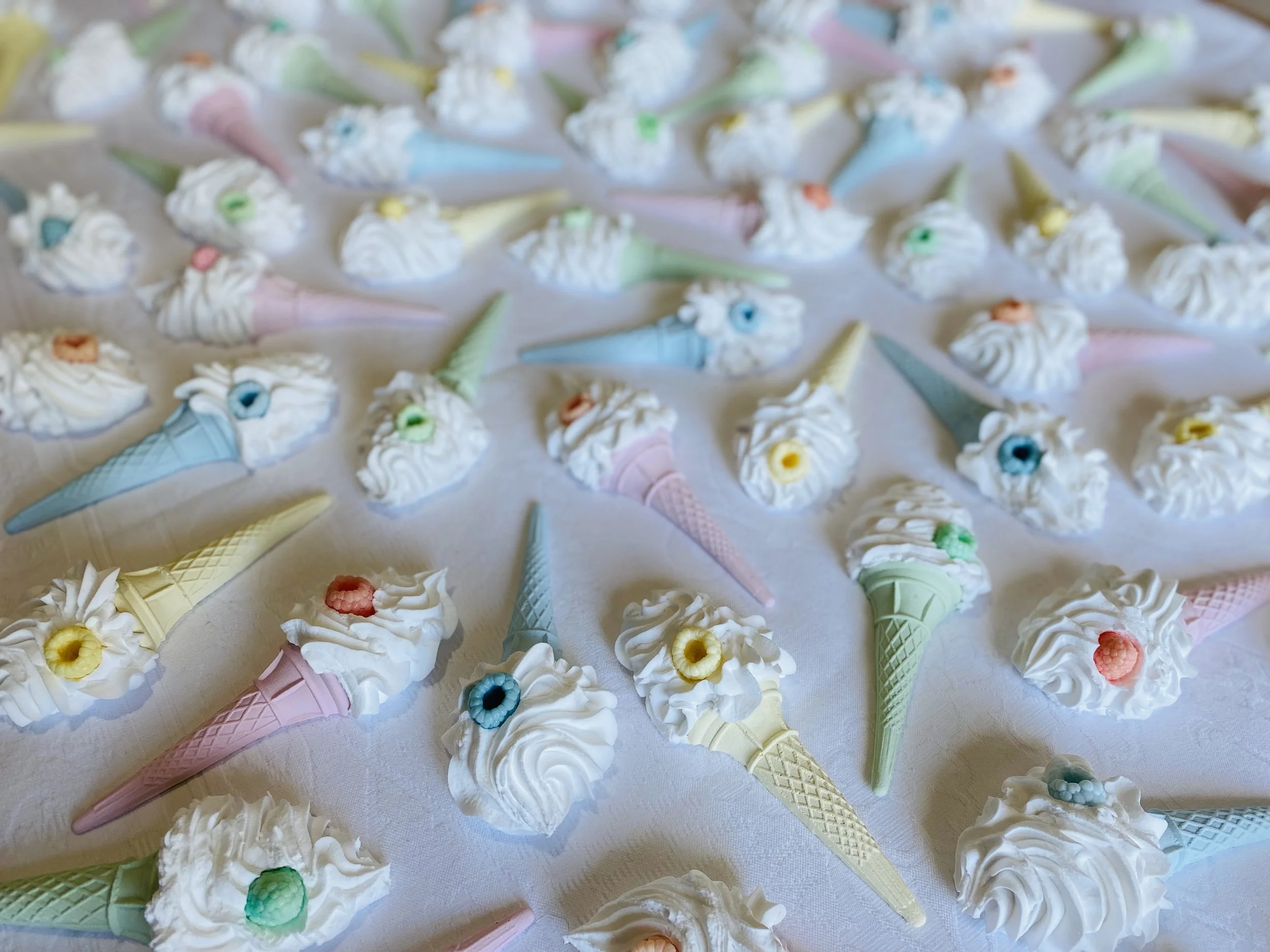 Extraordinary Fake Food for display props.