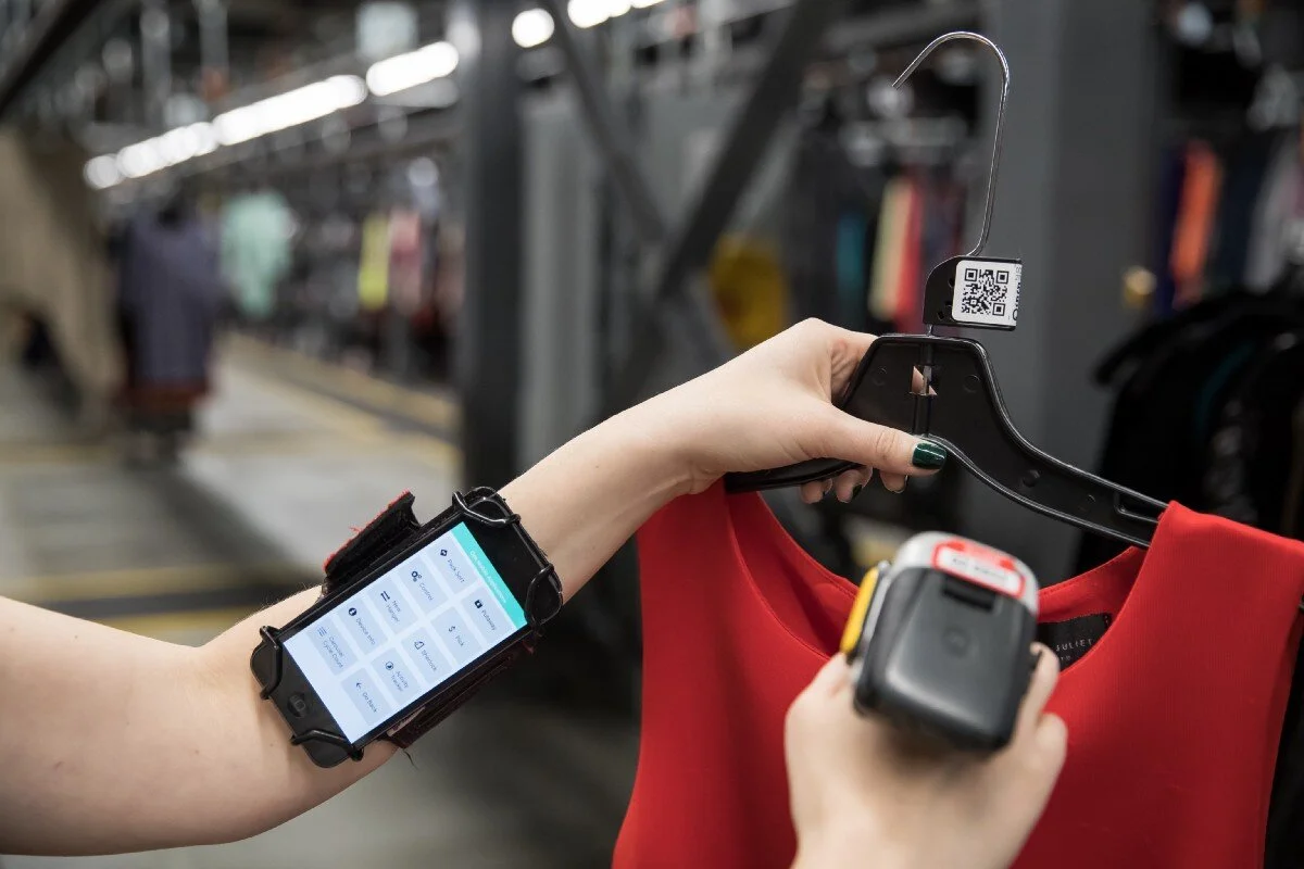 thredUP will open new 10 million item flagship distribution center in ...