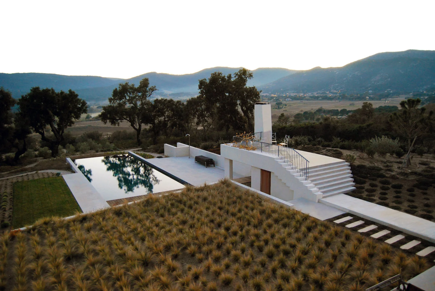 Private Villa and Pool, Plan de la Tour — Behbahani Hall Architects