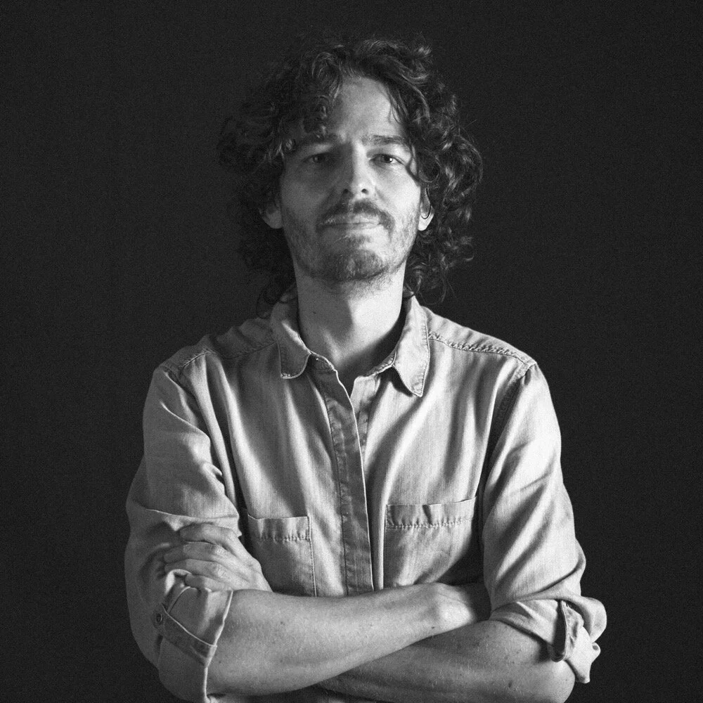 Nosotros — común y corriente