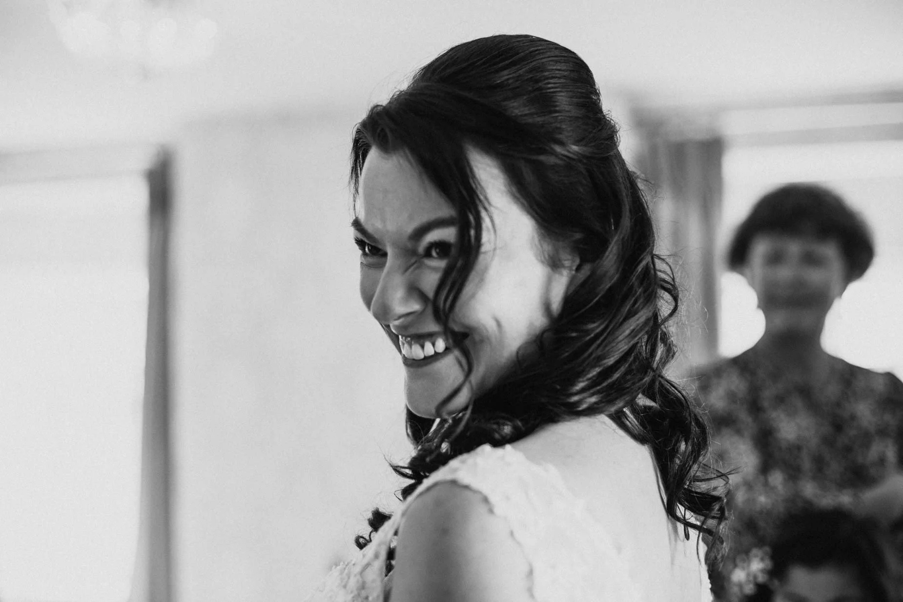 Romantic, rustic and fun - Jess and Stuart's Wellington Barn wedding ...