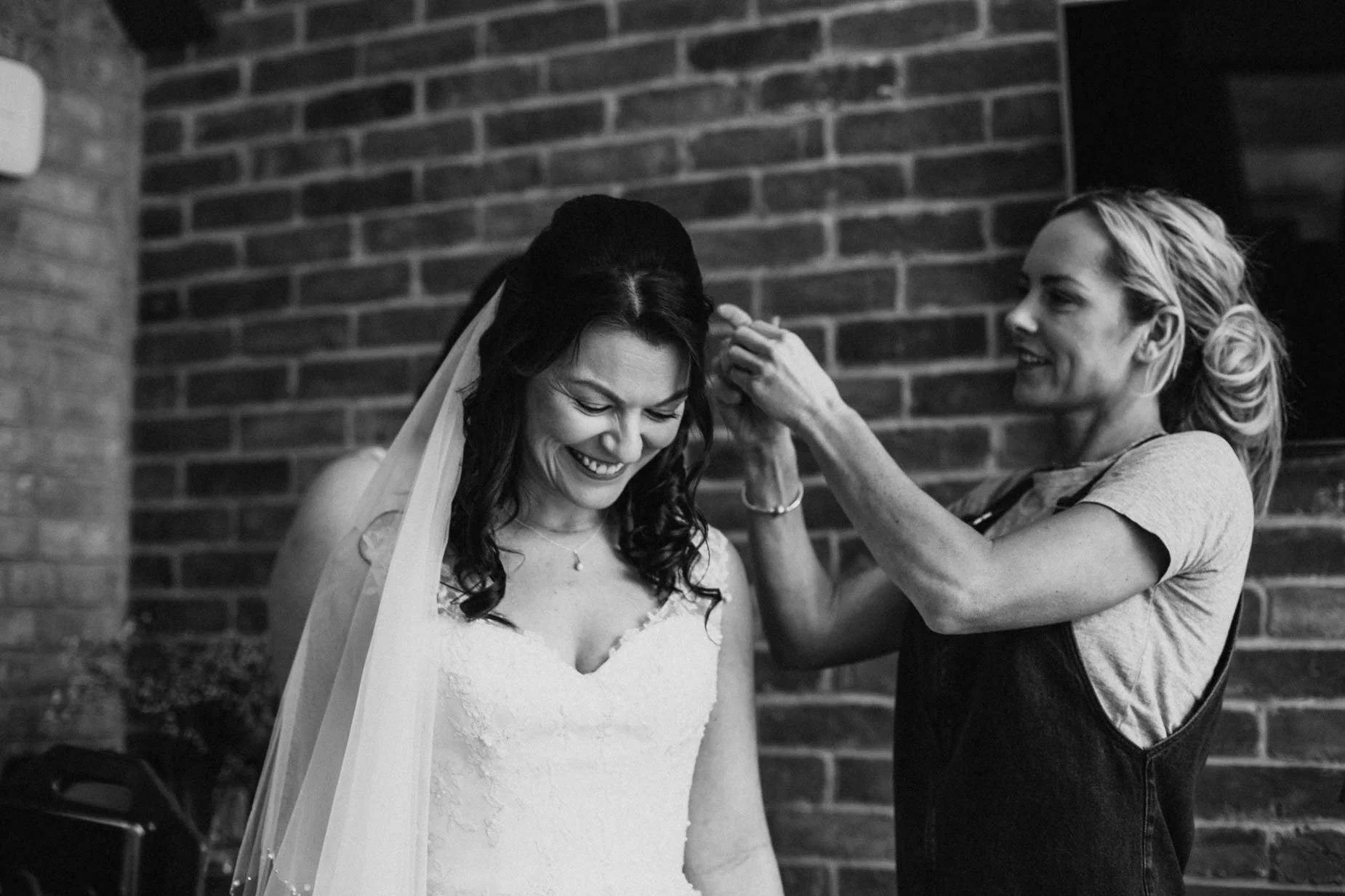 Romantic, rustic and fun - Jess and Stuart's Wellington Barn wedding ...