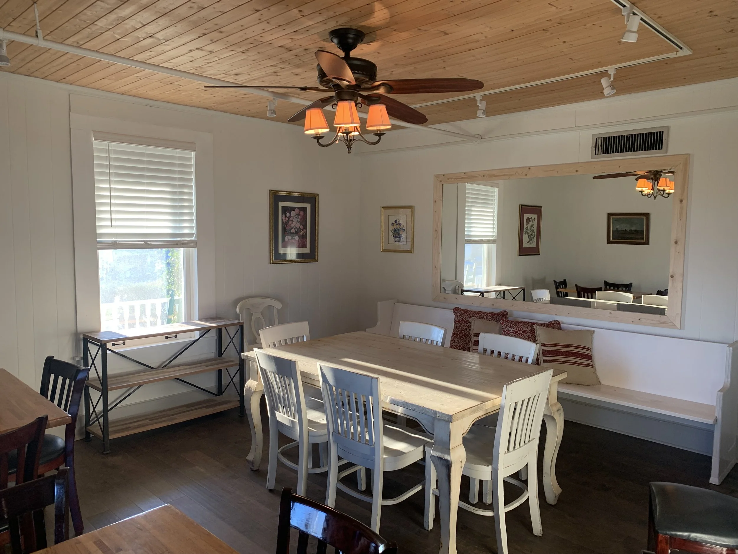 Woodbridge Tavern — Woodbridge Inn