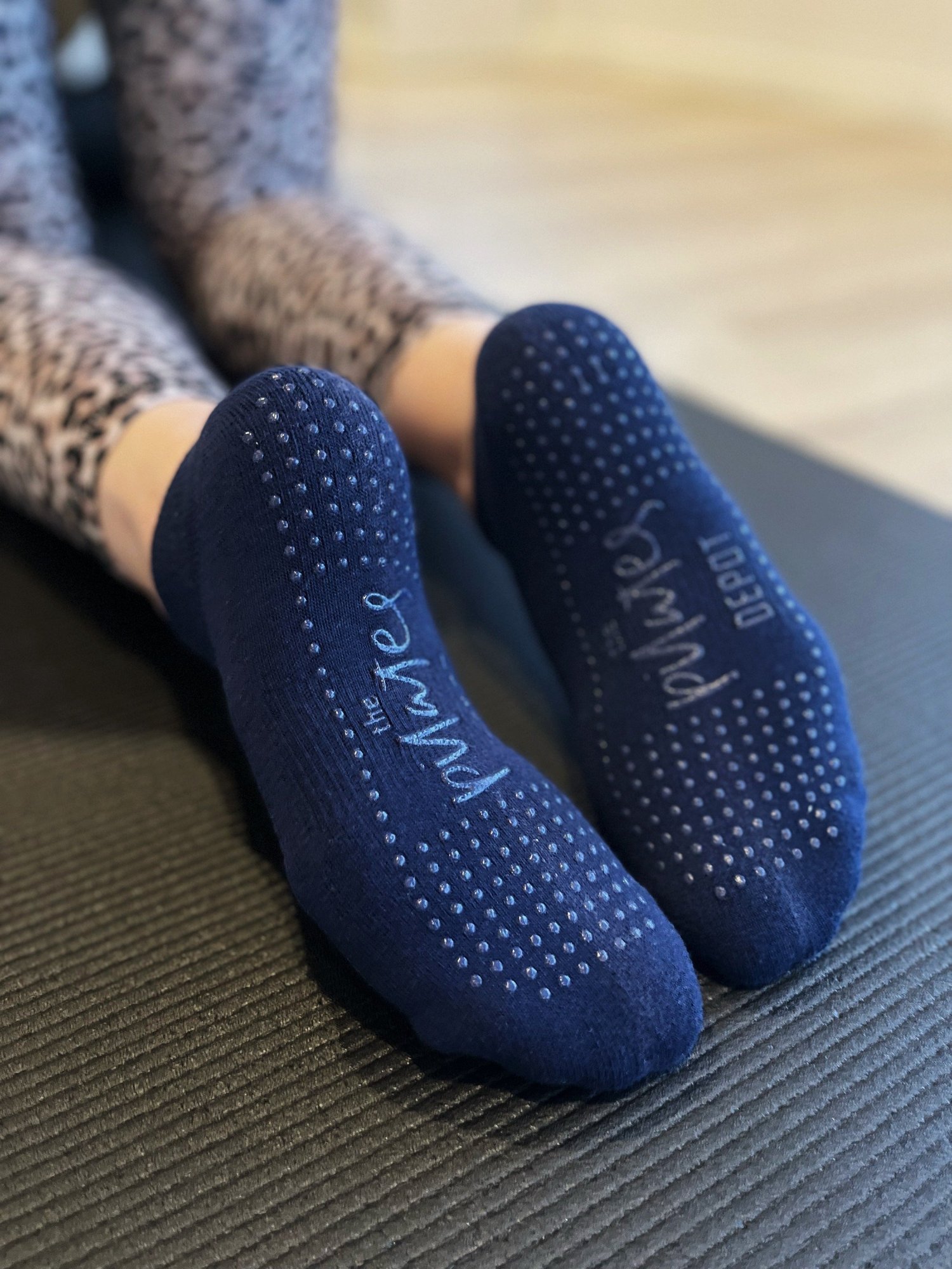Pilates Grip Socks in Red Wine (Low Rise) — The Pilates Depot
