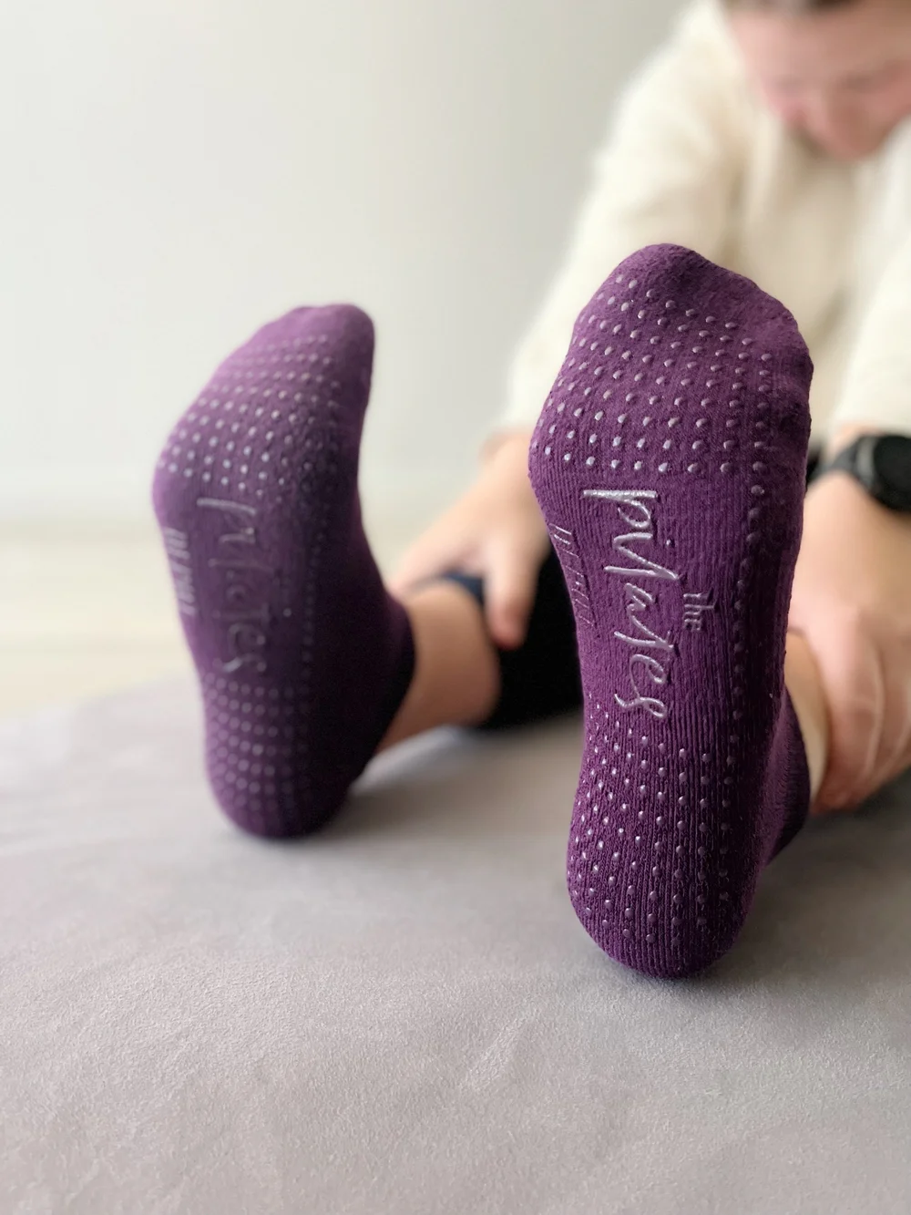 Pilates Grip Socks in Red Wine (Low Rise) — The Pilates Depot