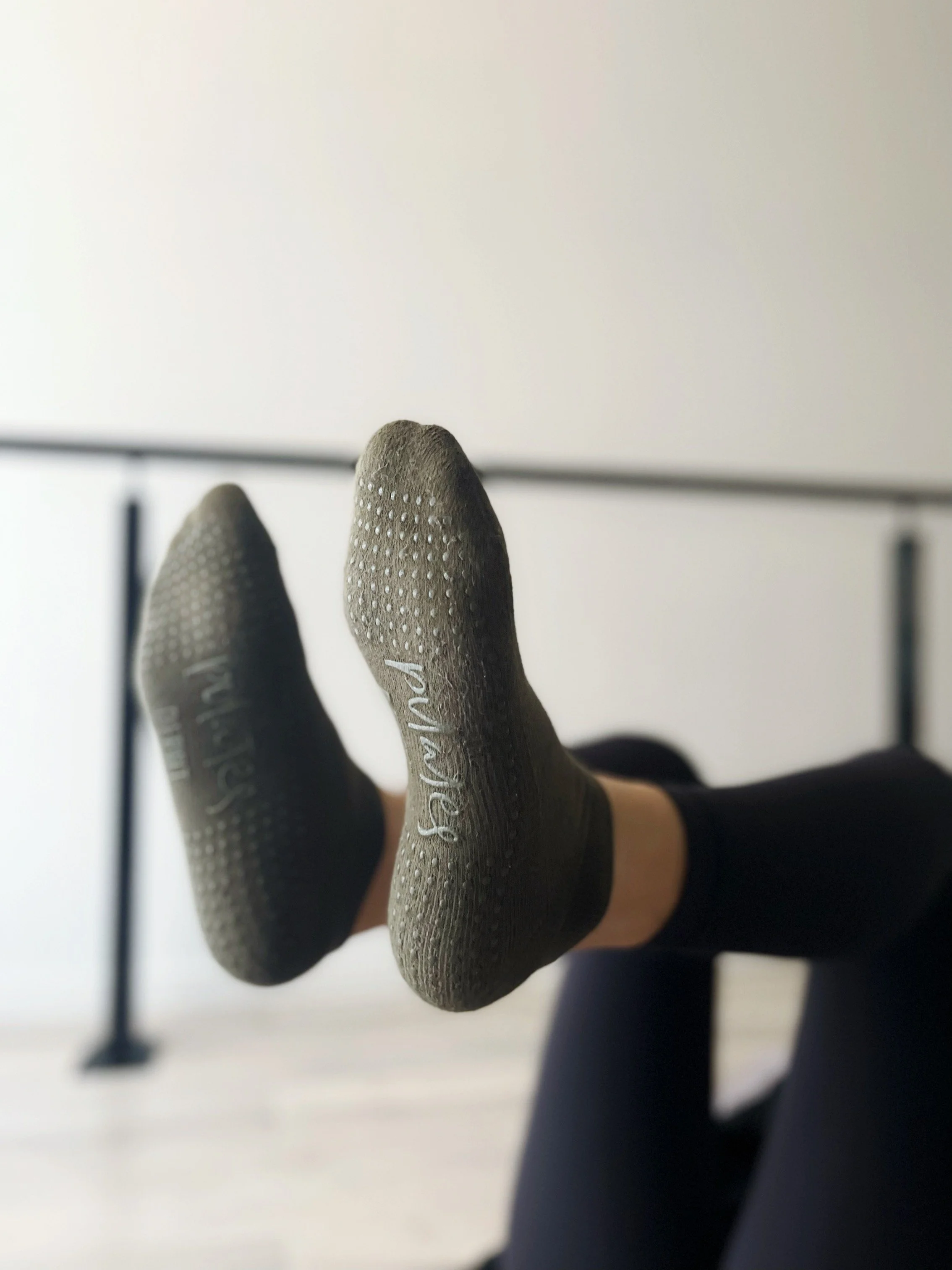 Pilates Grip Socks in French Lilac (Low Rise) — The Pilates Depot