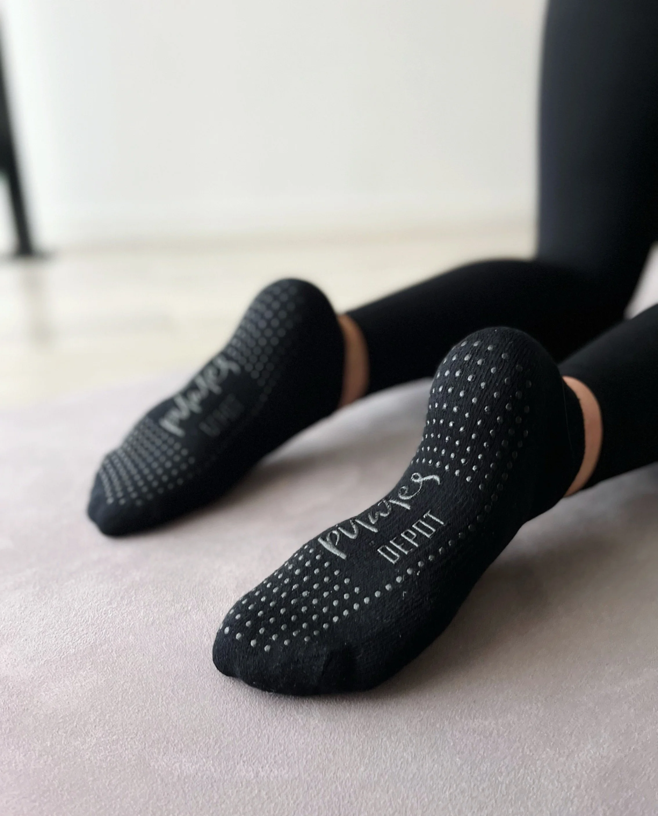 Pilates Grip Socks in French Lilac (Low Rise) — The Pilates Depot