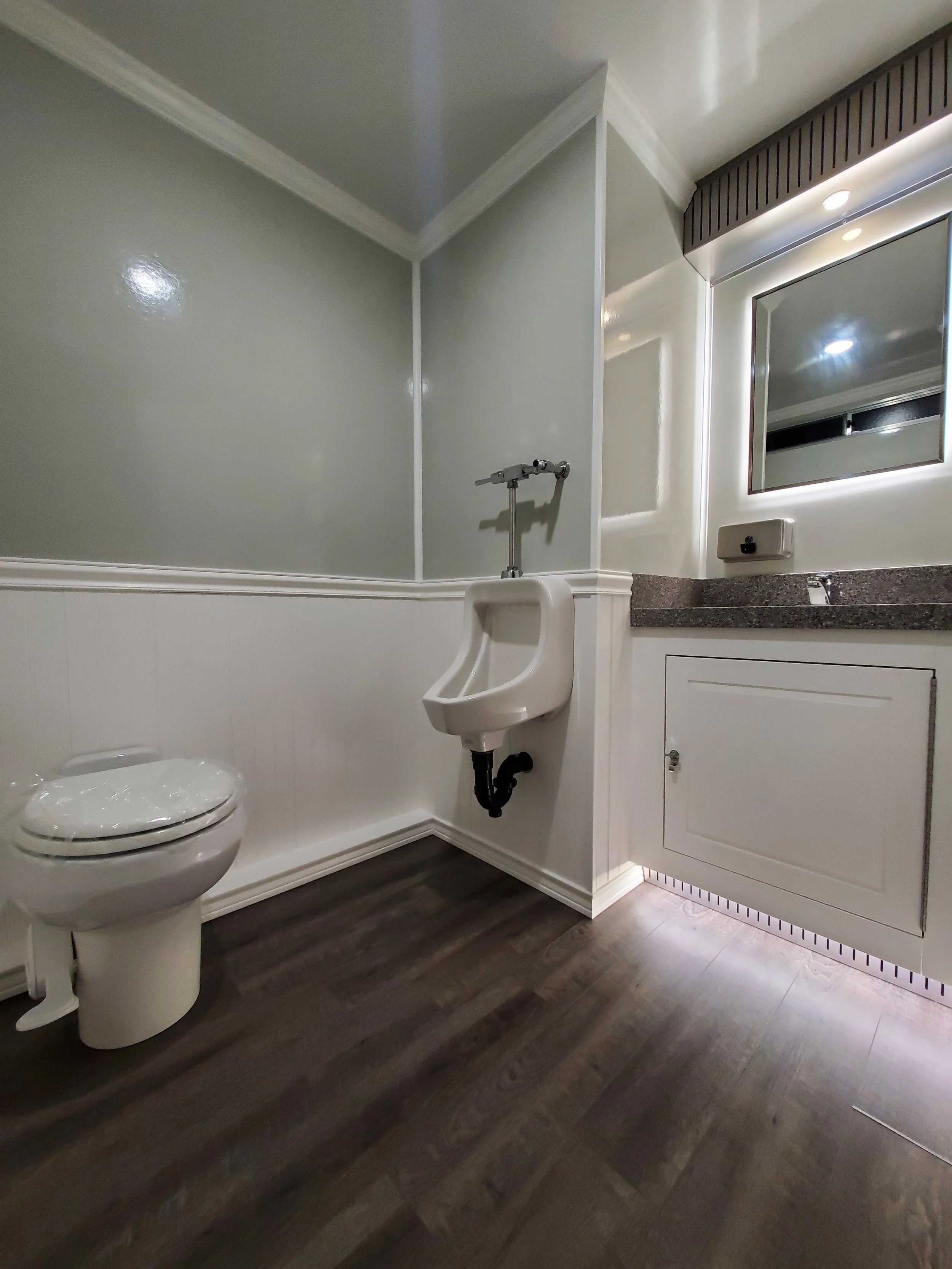 Model 1003 — The Trailer Factory