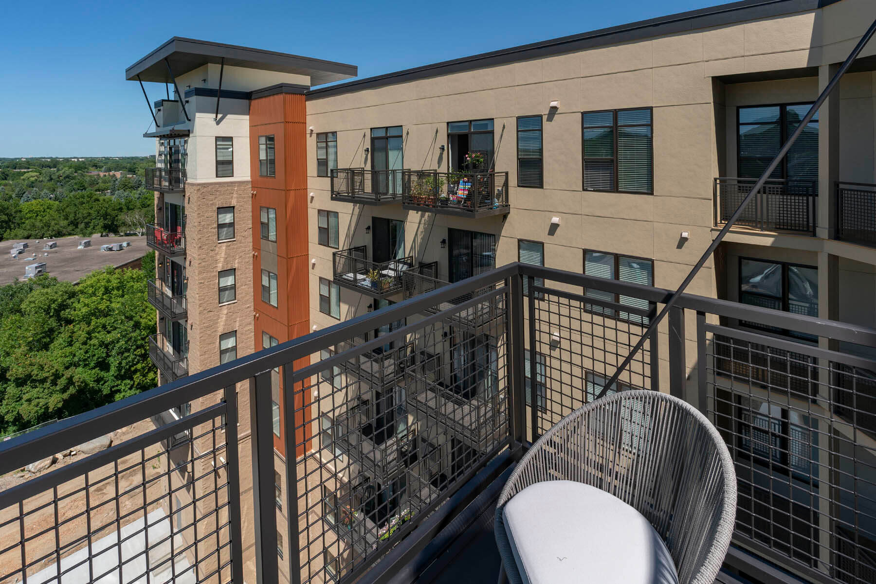 Gallery | Minnetonka Apartments — RiZE at Opus Park