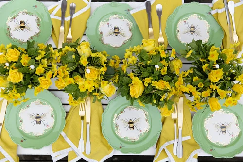 An Inspired Bee Table Setting — Chyka.com
