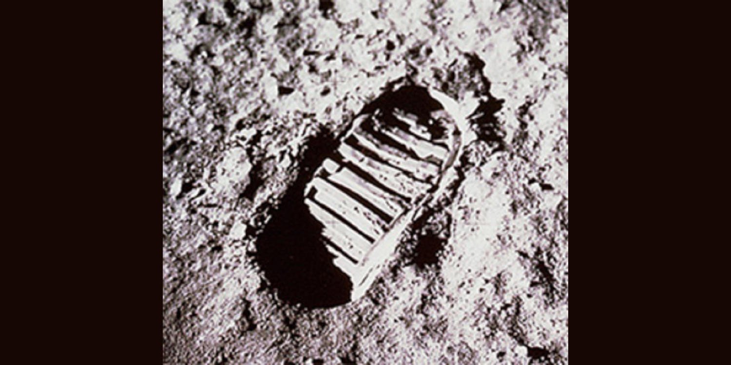 Unforgettable! 1969 When Neil Armstrong Walked on the Moon — Beyond ...