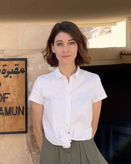 Contact and Bio — Courtney Hopkins